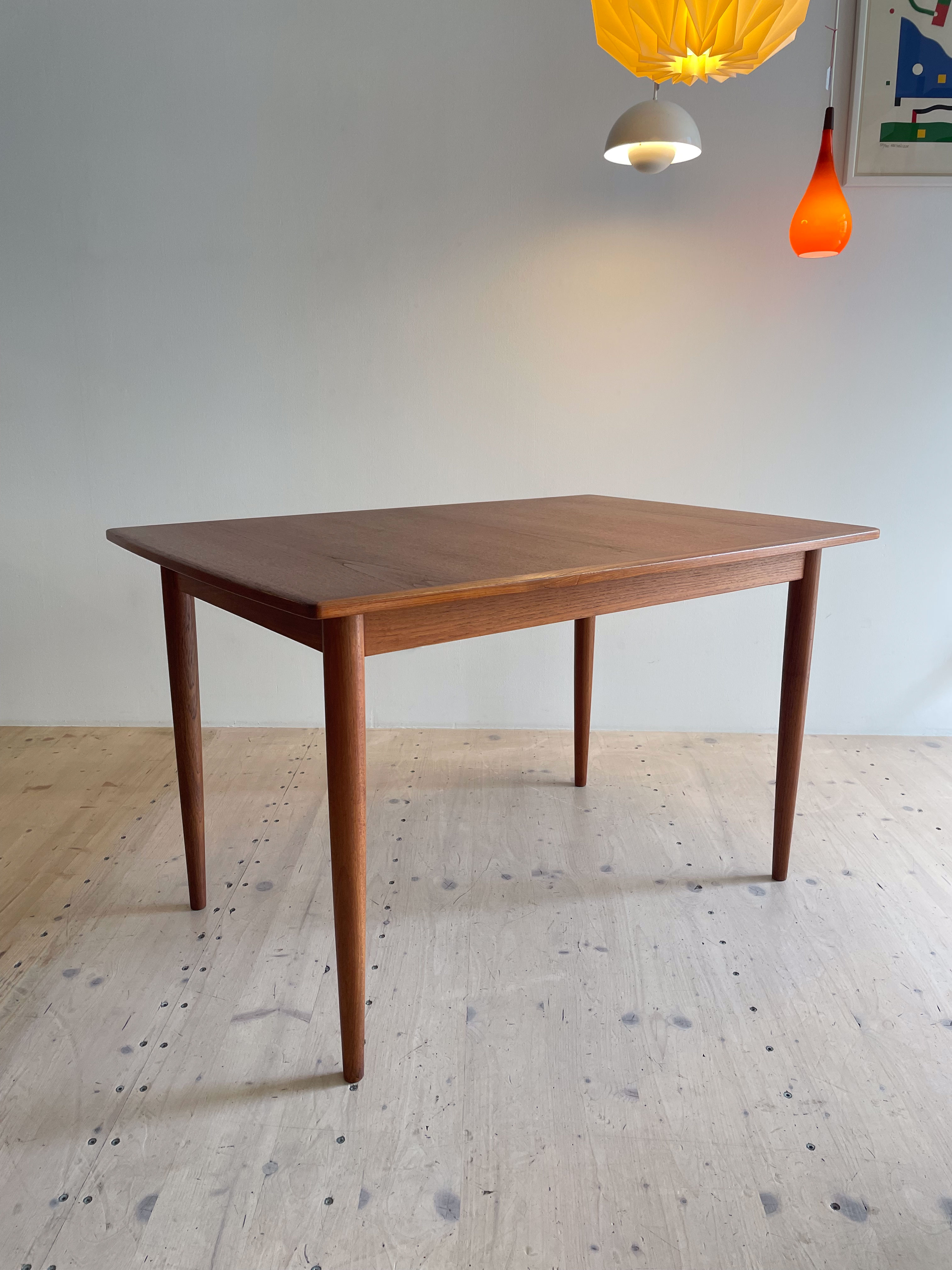 Swiss-Teak Dining Table in Teak